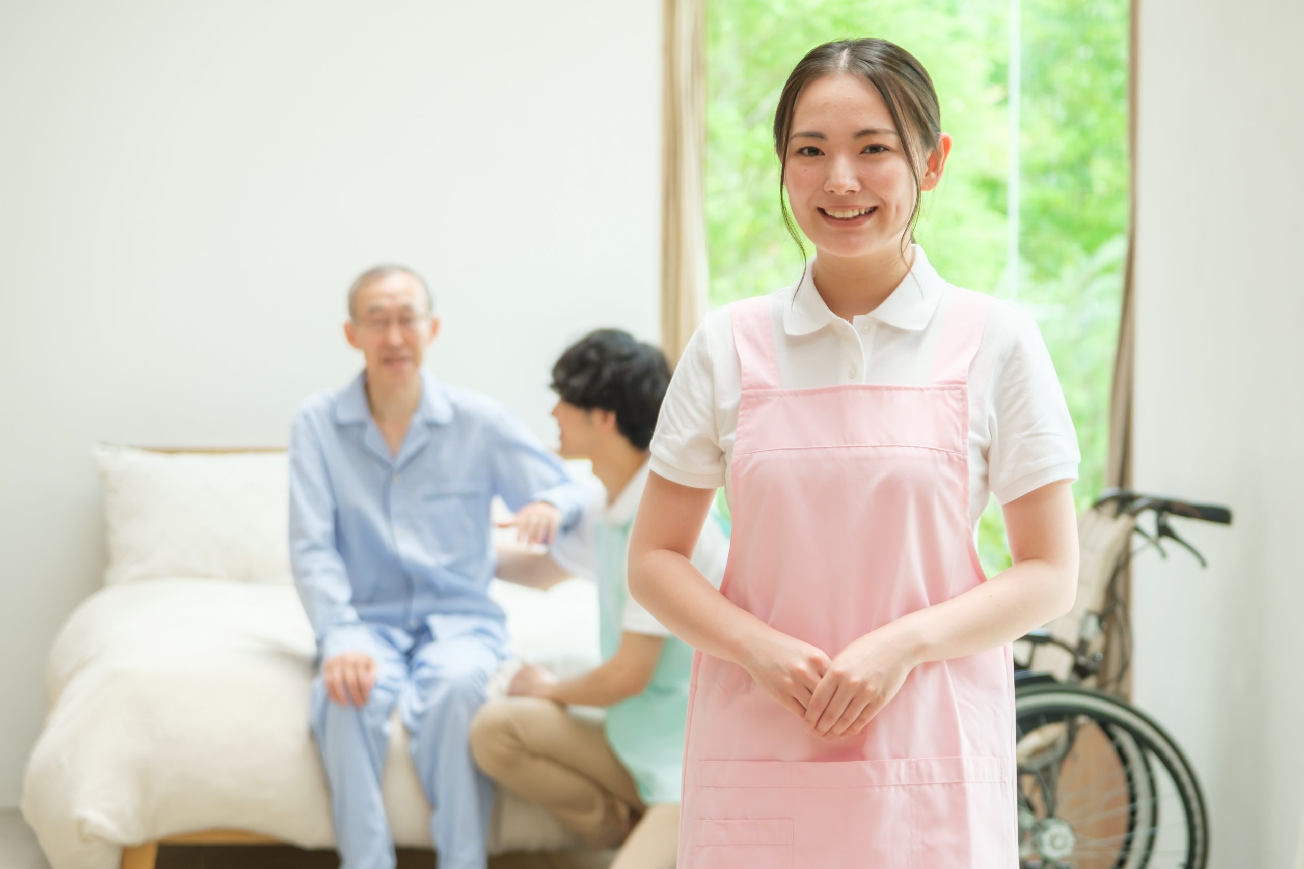 介護の「尊厳の保持」とは?介護職員が知っておくべき考え方や対応方法を解説 介護のお仕事お役立ち情報【ジョブトル介護】